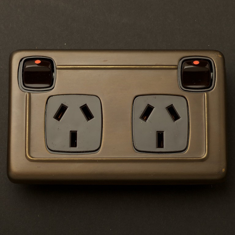 Traditional Antique Brass plate power point