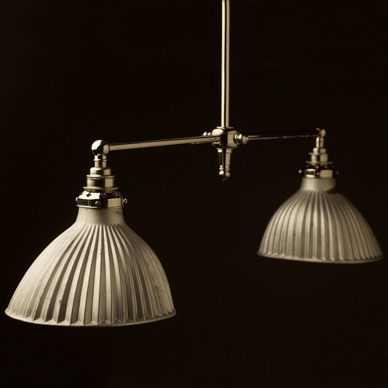 Silver Mirror X-Ray Shade Booth Light